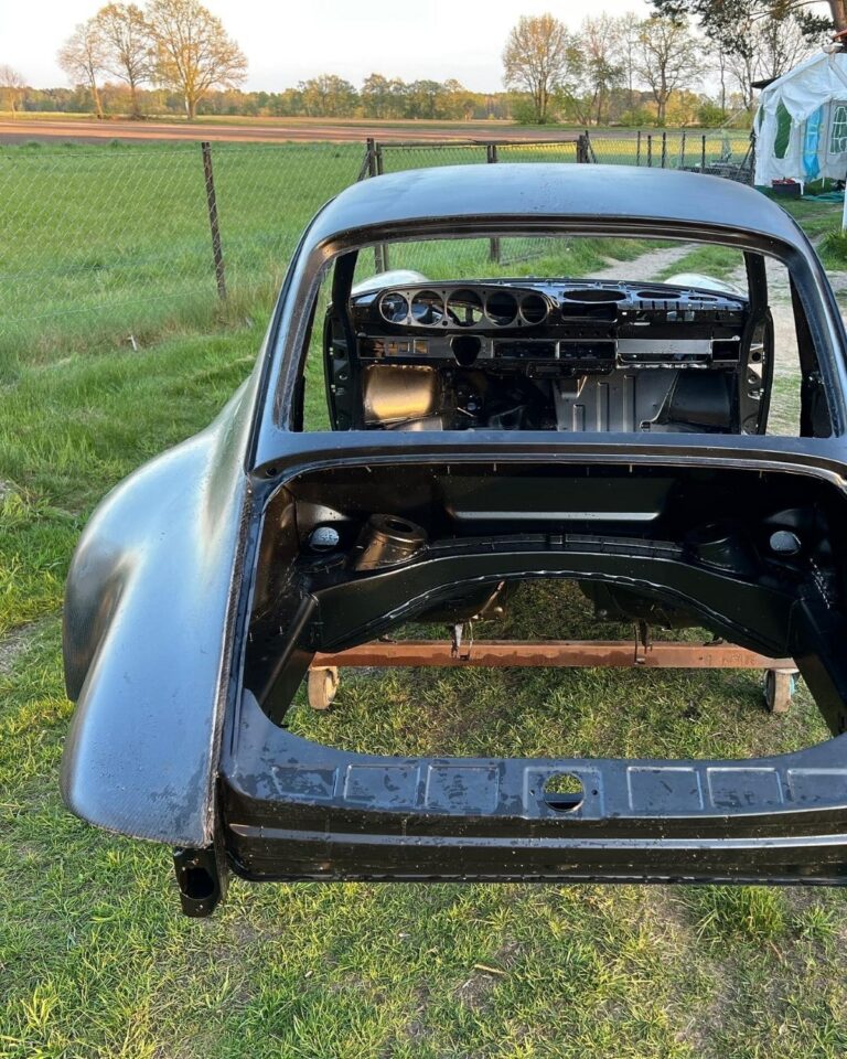 OCP - Porsche 911 Restoration: Full Carbon Fibre Flared Fender Body Kit ...